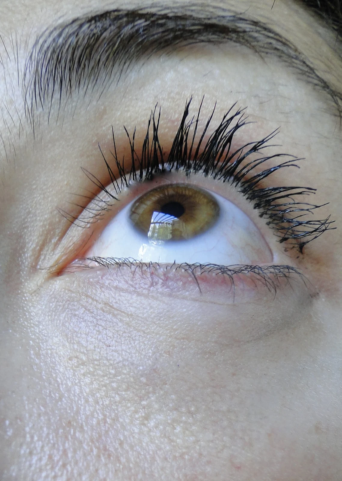 Mega Effects de Avon, la máscara del cepillo raro. / Get Glam