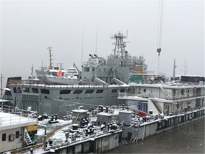 China Defense Blog: Mauritanian navy's LST starts sea trials