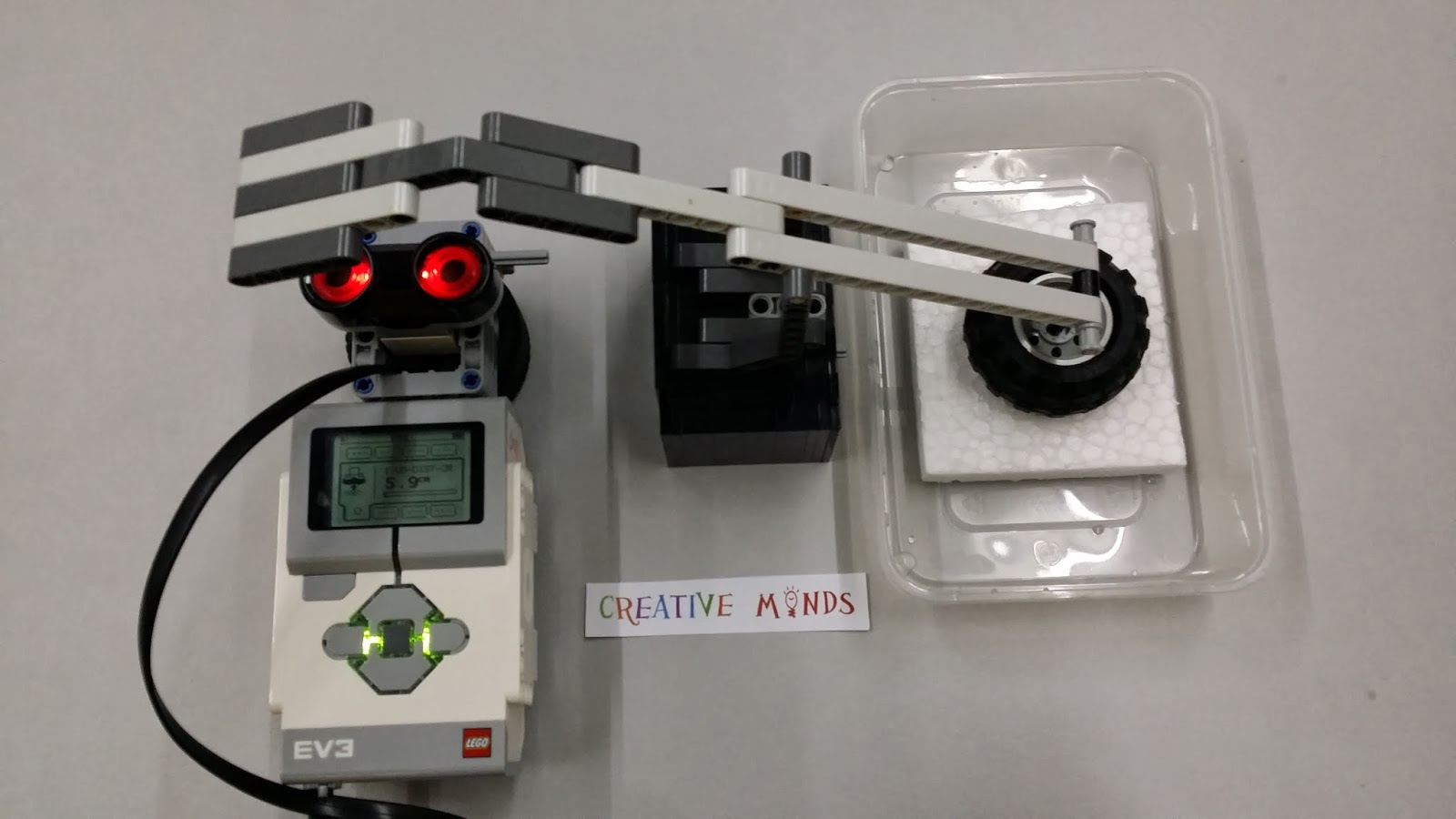 LEGO EV3 Flood Prevention Project: Water-Level Gauge - Second Concept