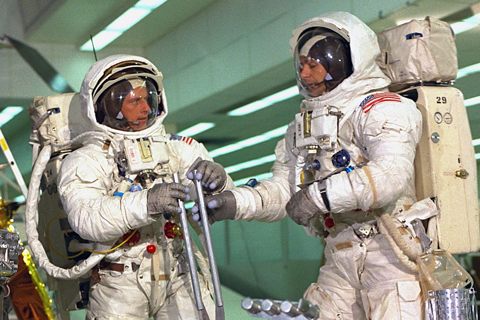 Apollo 12 Crew Members