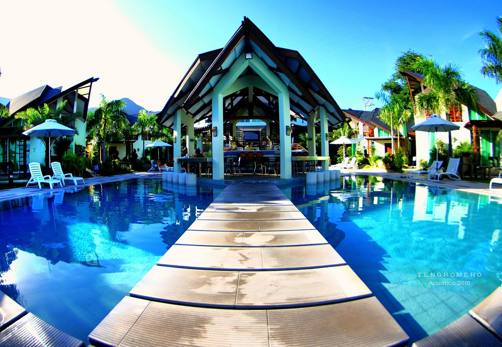 tengturista: ACUATICO | The Best Infinity Pool in Laiya