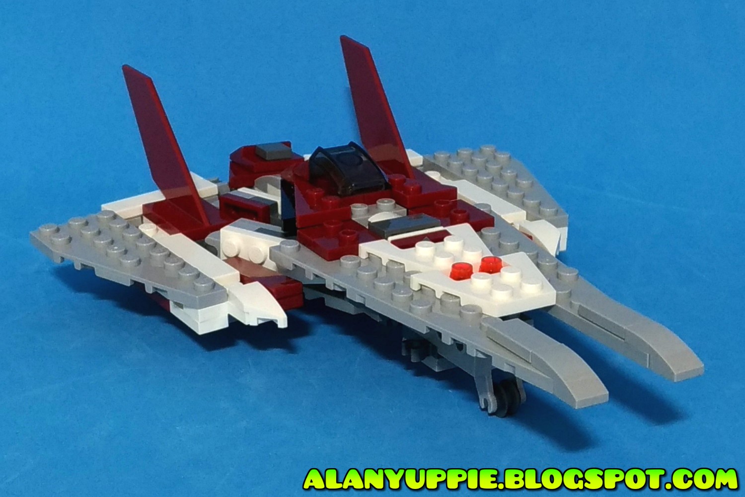 LEGO MOC Transformer Space Jet from set 31086 by alanyuppie ...