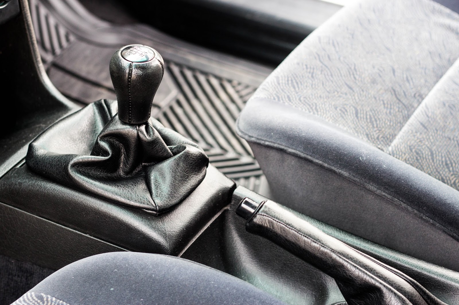 do it yourself divas: DIY: How to Reupholster a Shift Boot and Hand Brake