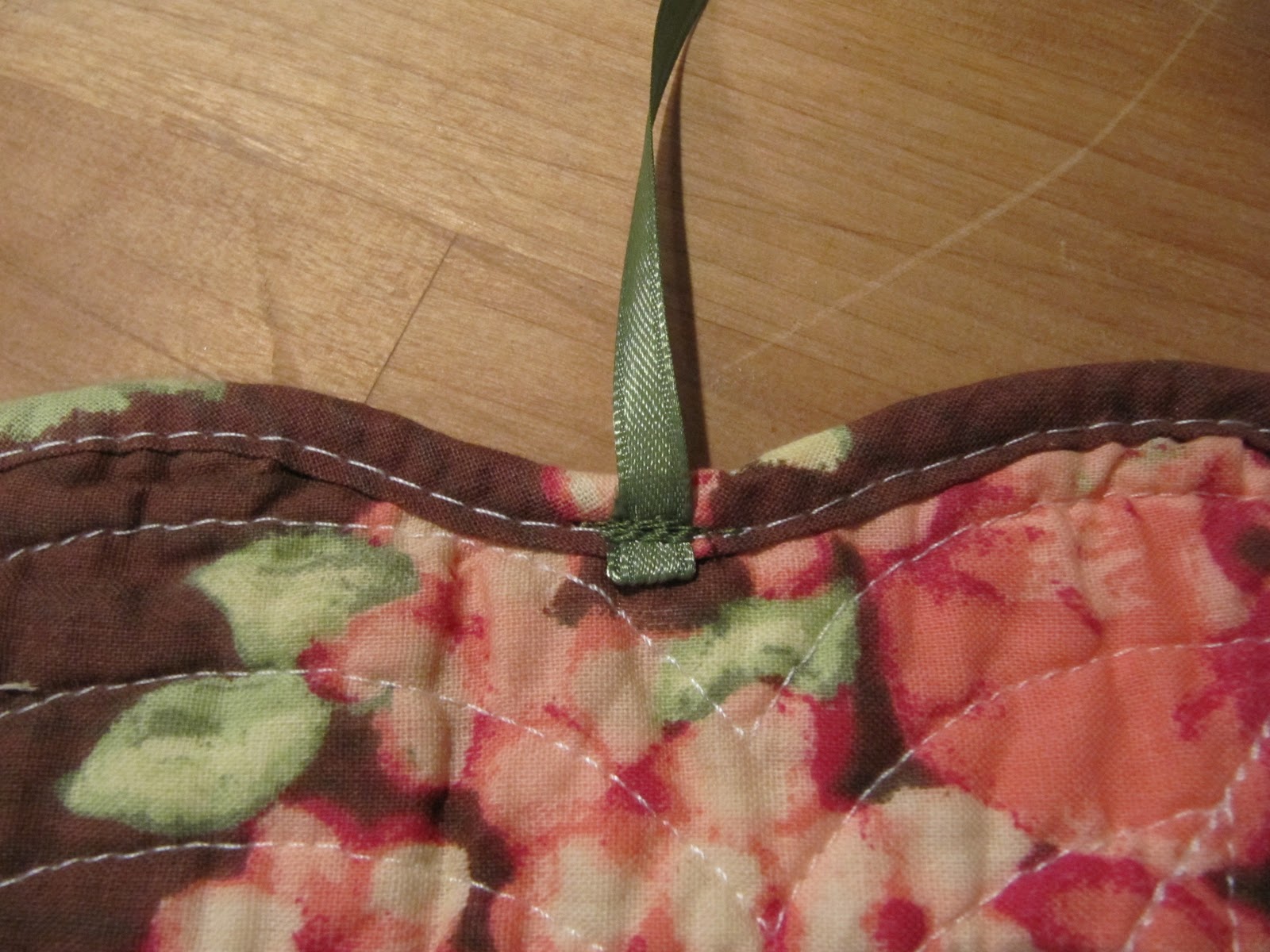 Sew Many Ways...: Make A Gift On The 25th Club...Bread Wrap With Warmer