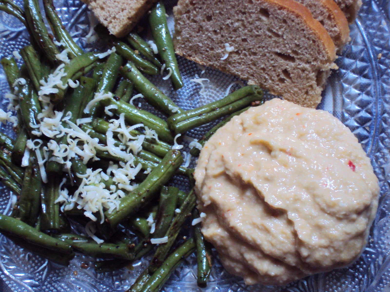 beans for breakfast ... hummus, beans and homemade wheat bread ...