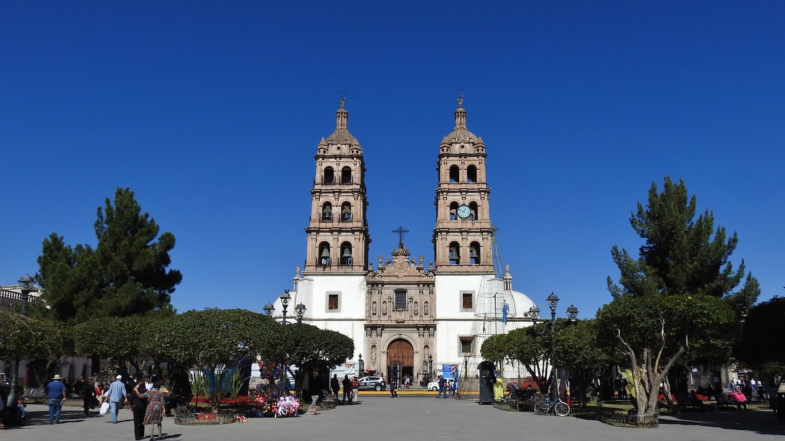 Travel with Kevin and Ruth: A good day in the city of Durango, Mexico