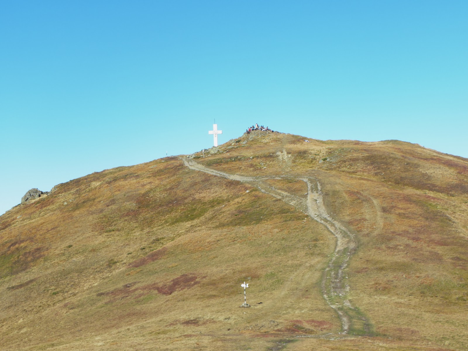 Munte, fotografie si nu numai: Muntii Rarau - vf Giumalau si Pietrele ...