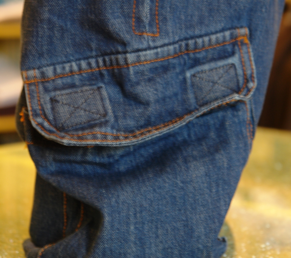 brt-adaptive: Denim trousers