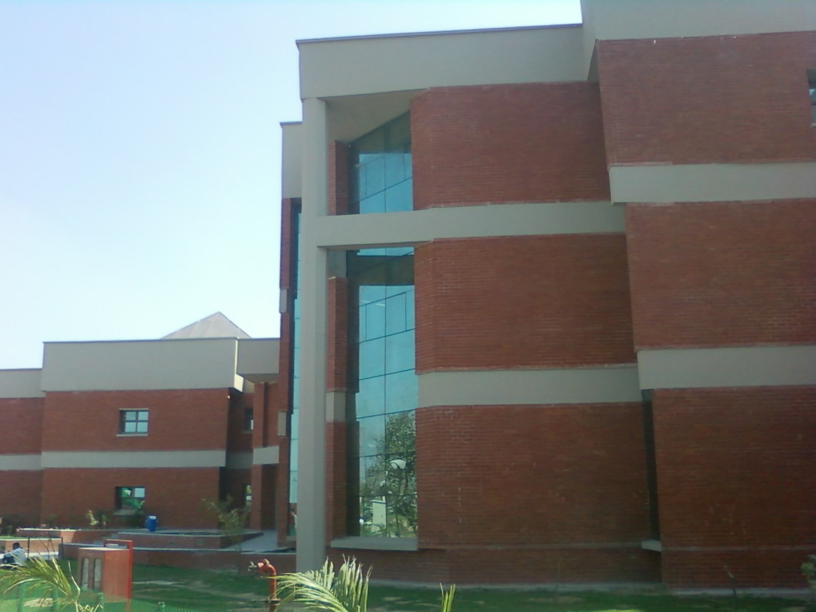 Amir Khan: Guru Gobind Singh Indraprastha University (GGSIPU)