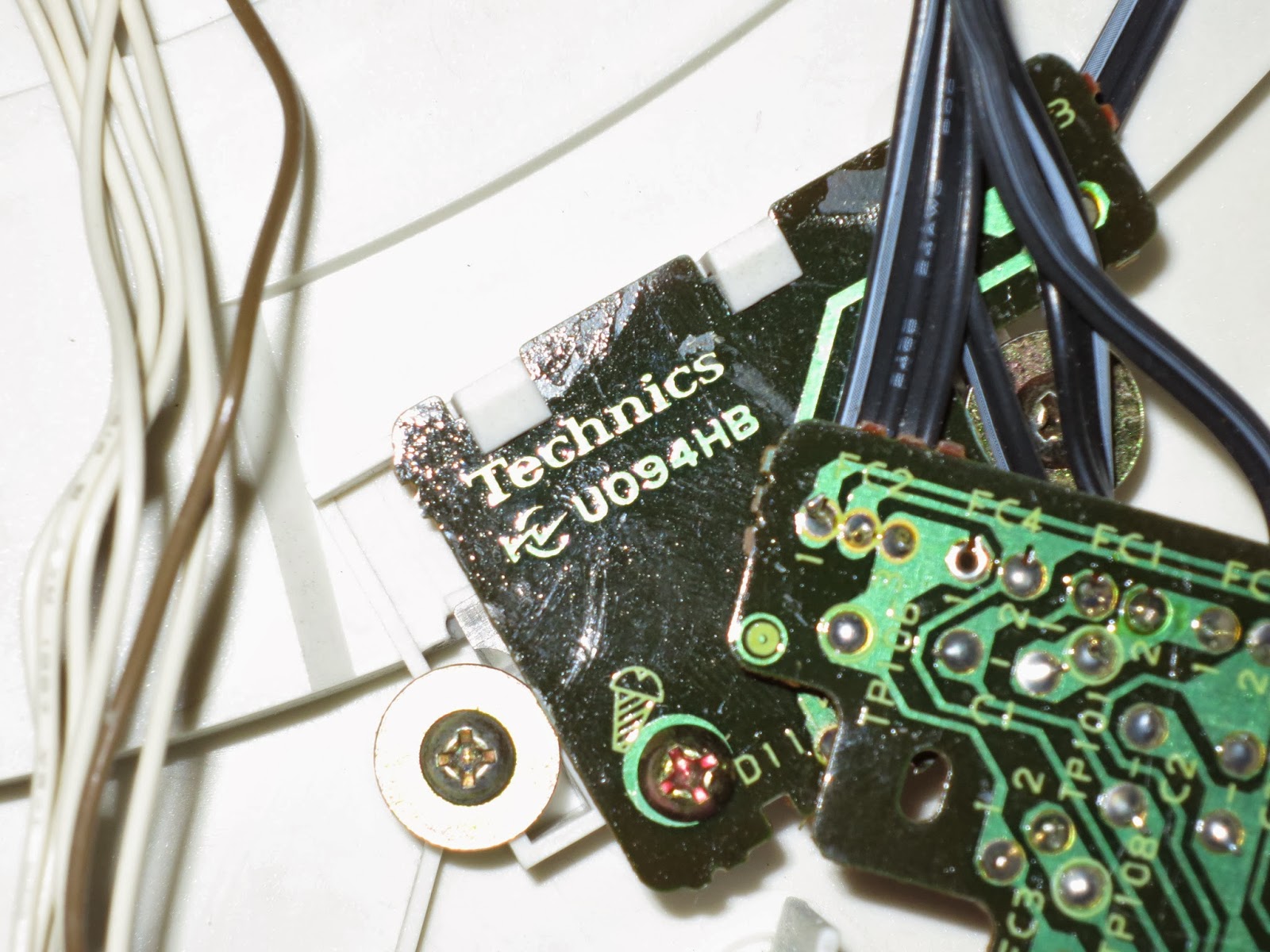 The Destitute Developer: MCS 6604 Ground Wire Replacement