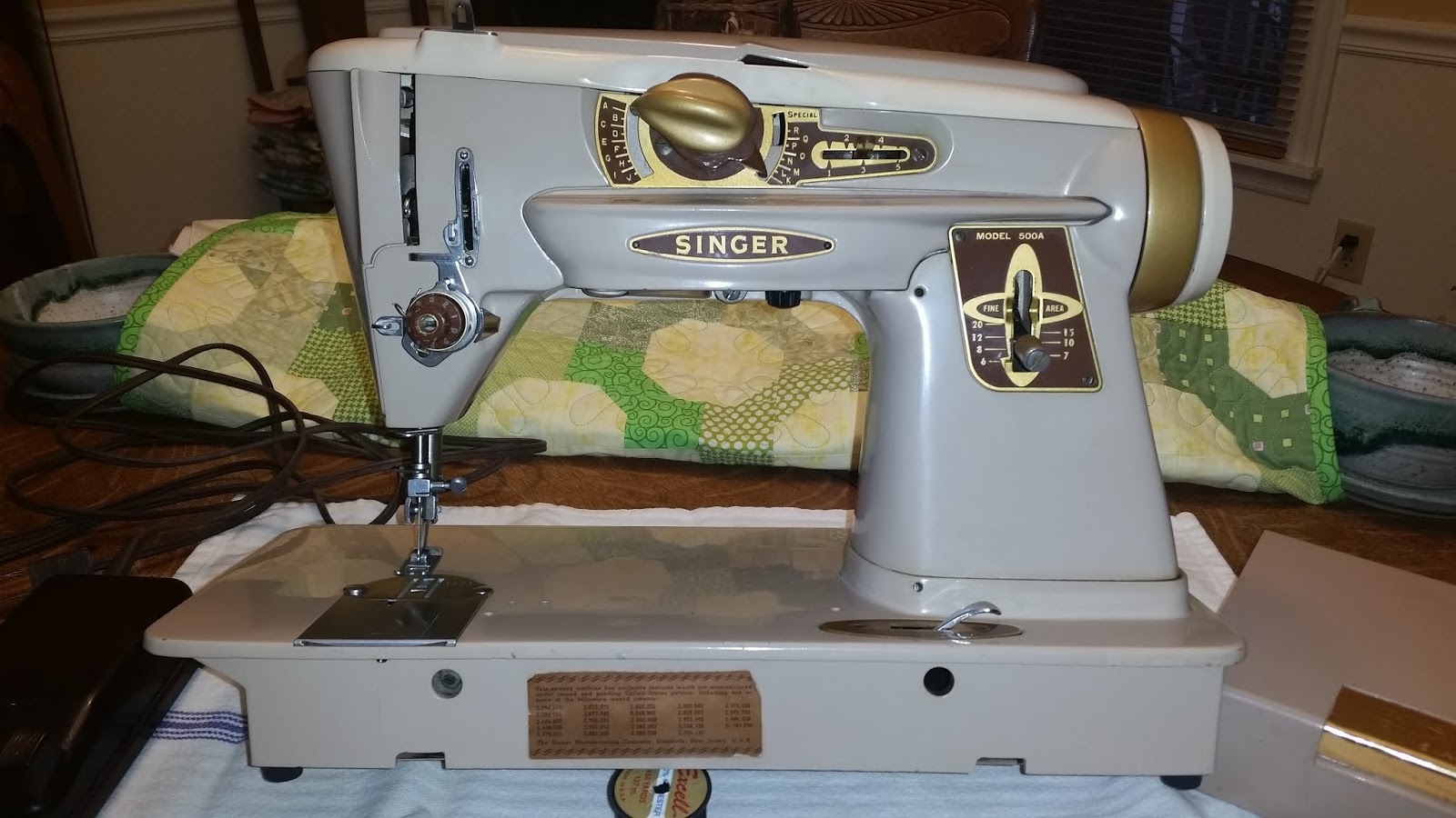 Useful Remnants: Singer Slant-O-Matic 500 Rocketeer