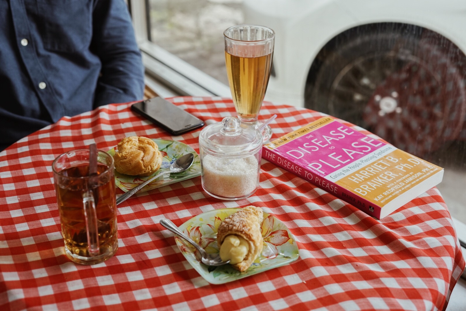 Sarapan Roti Khas Eropa di Maison Weiner - Laili Muttamimah
