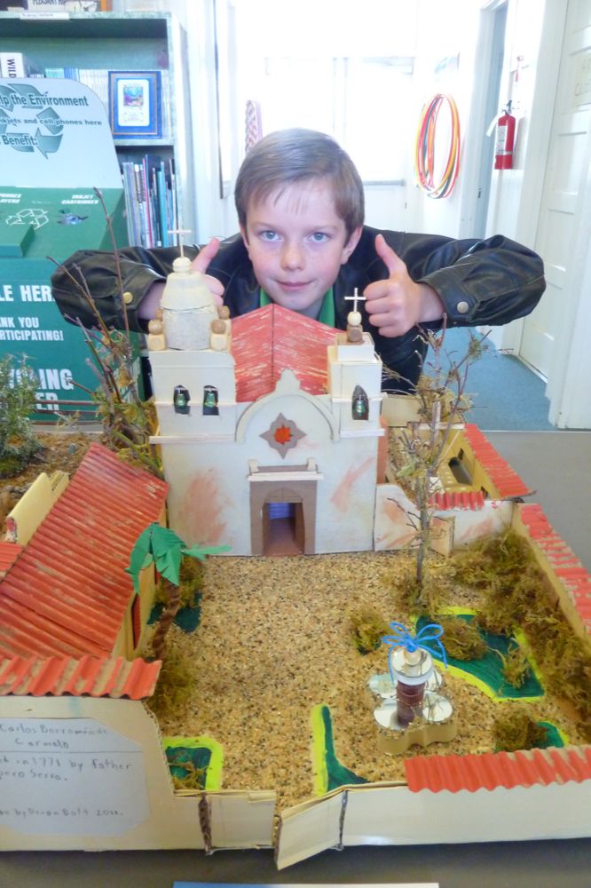 The Accidental Art Teacher: 4th Grade mission projects