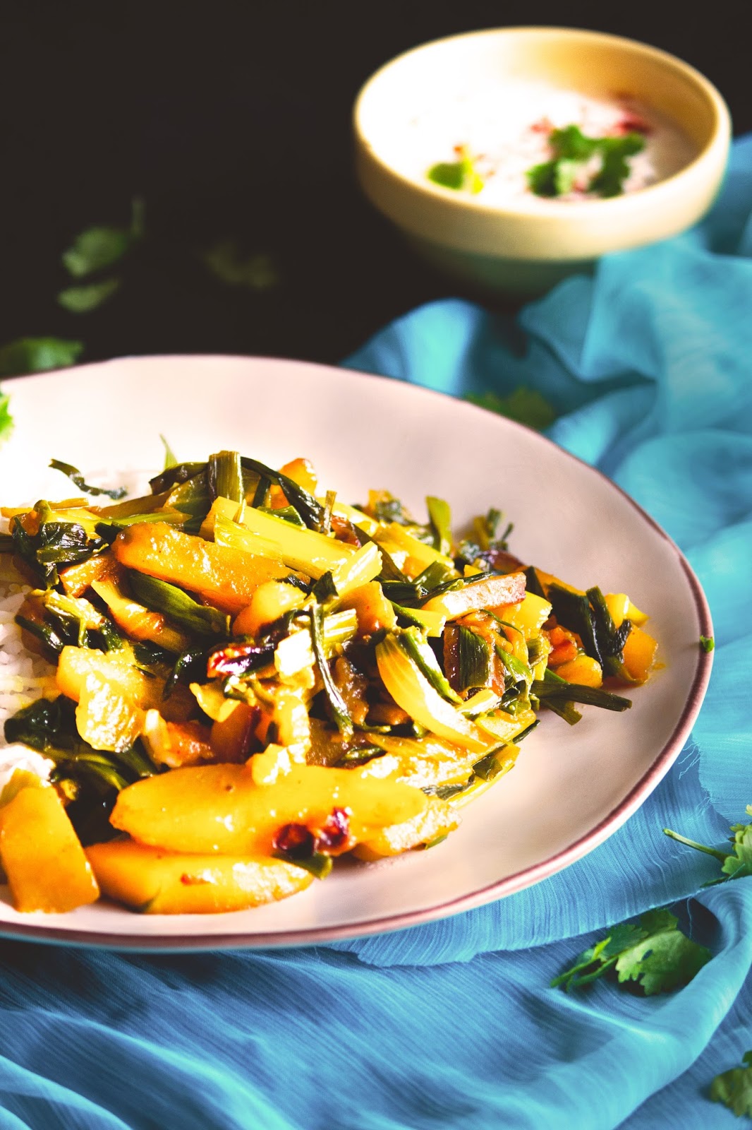 Aloo Pyaj Kolir Torkari / Bengali Potato and Spring Onion Dry Curry