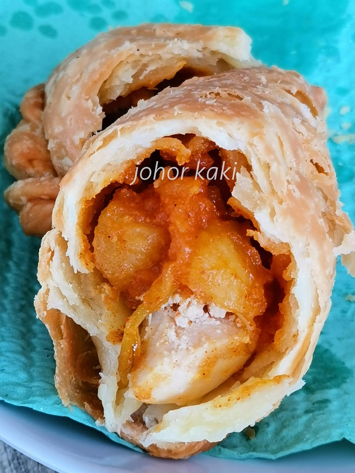 Famous Swees Epok Epok. The Best Curry Puffs in Batam |Tony Johor Kaki ...