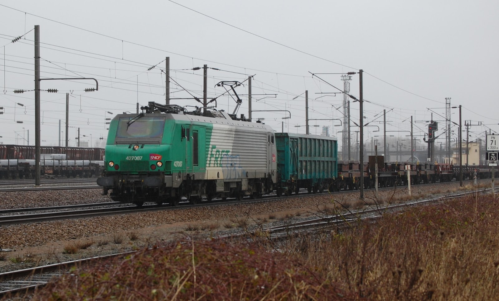 LA PASSION DU TRAIN: BB 27000 et G 2000 en vedette ce midi