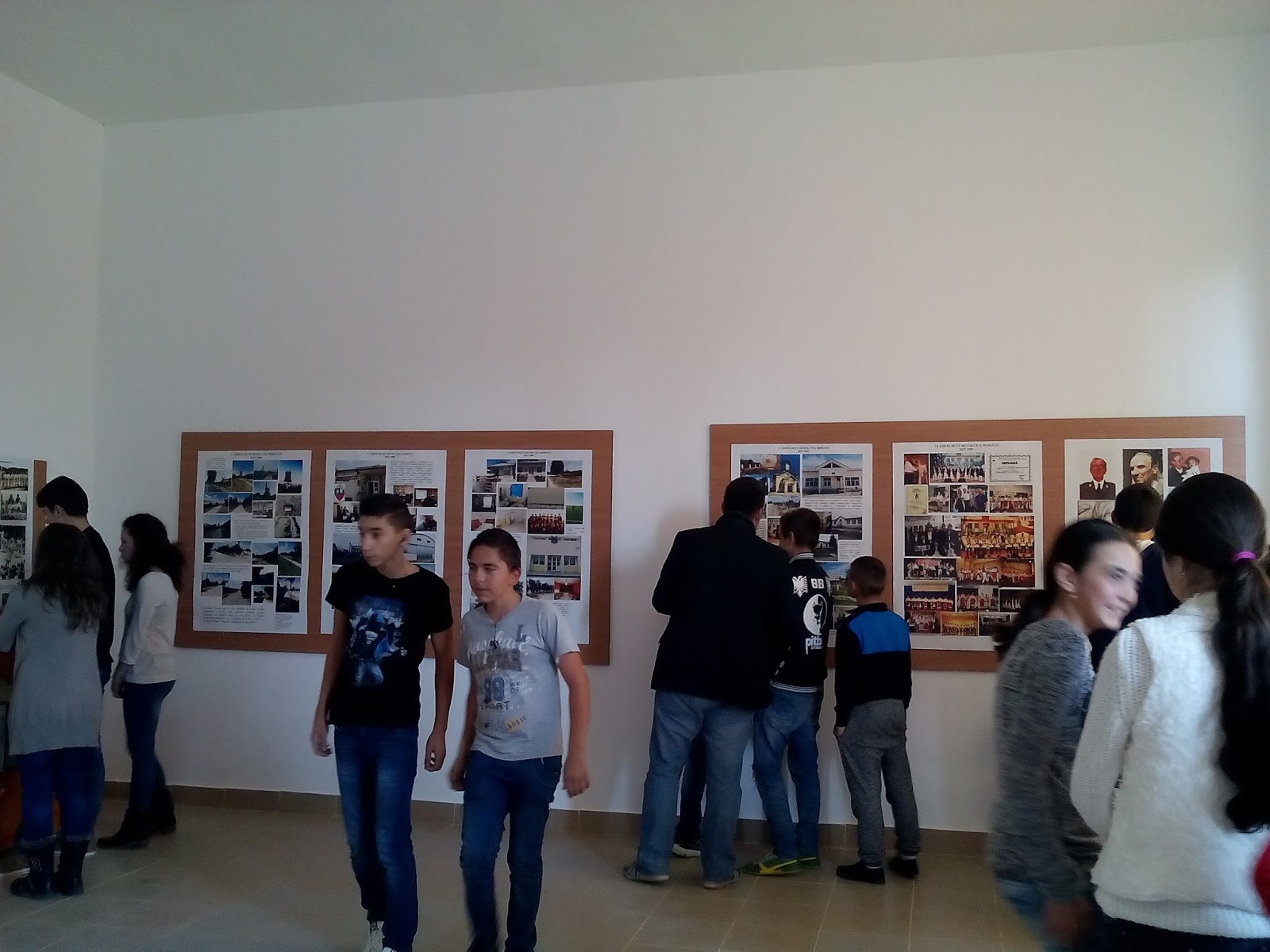 Biblioteca Vlădeni - Ialomița: Vizita la Muzeul Satului Vladeni Biblioteca Vlădeni - Ialomița: Vizita la Muzeul Satului Vladeni