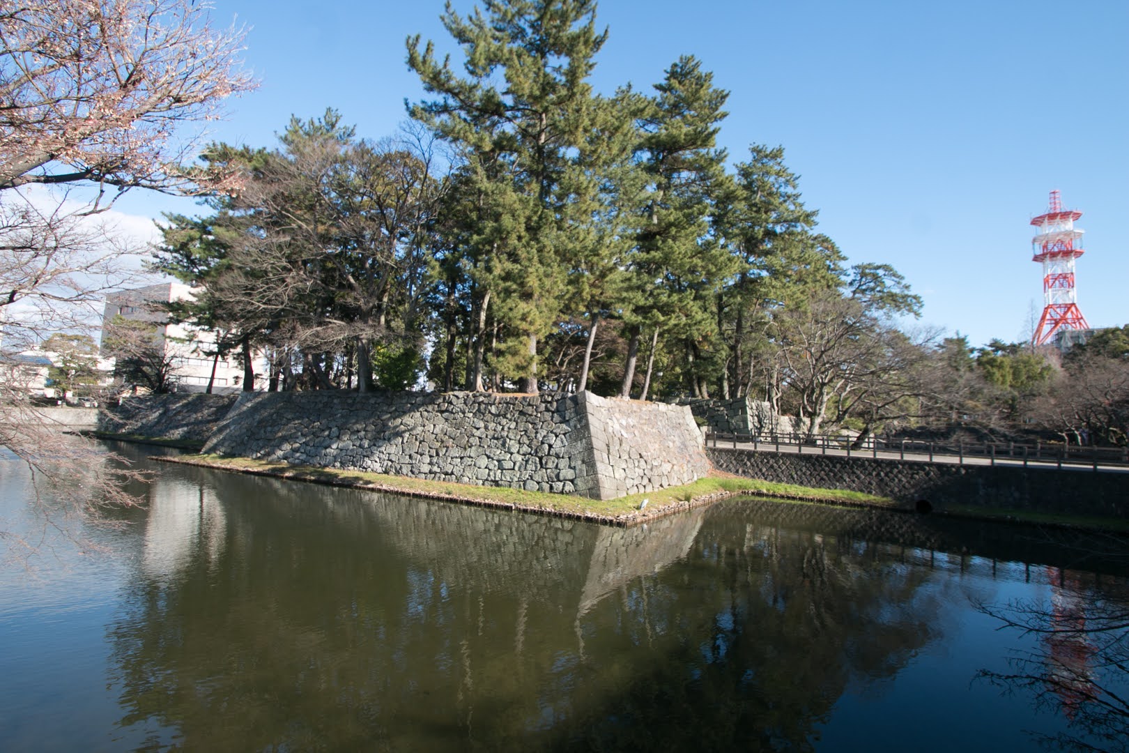 Tsu Castle -People who does not change his master seven times is not ...