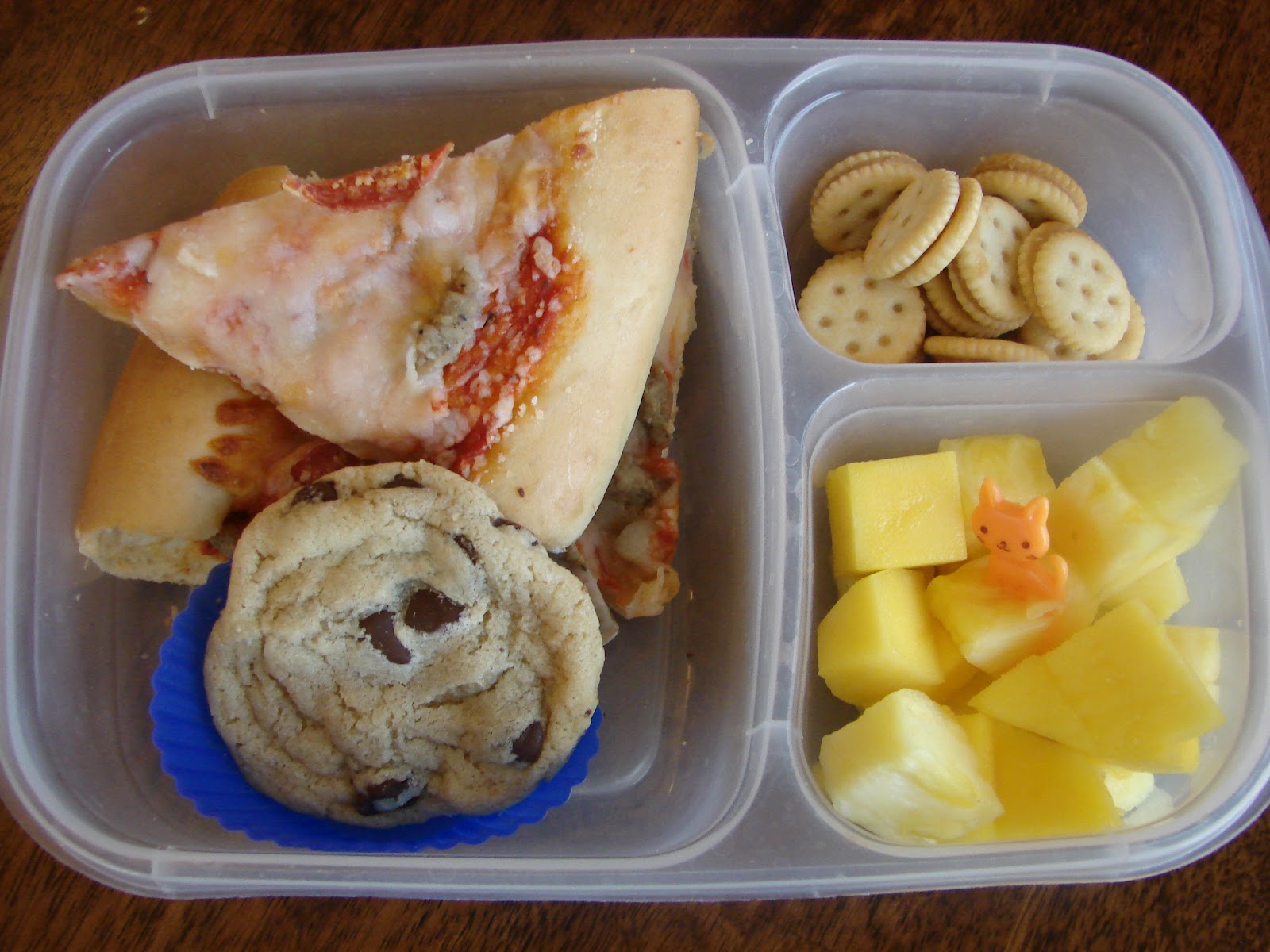 A Bear in the Kitchen: Leftover Pizza Bento