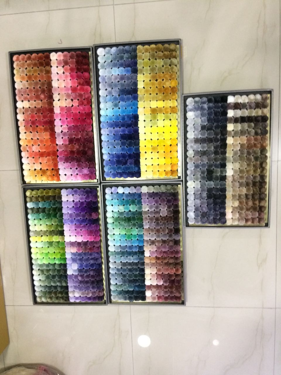 Color Pom Pom Box wool, viscose, silk, bamboo, cotton, nylon, acrylic ...