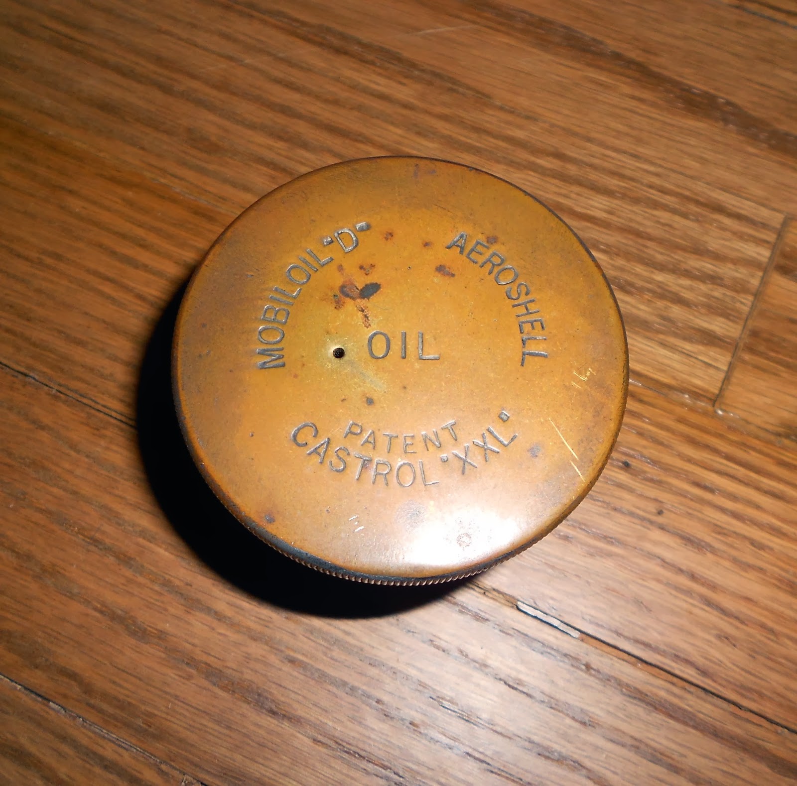 SOLO MOTORCYCLE WORKS: Ceandess / Wolverhampton - British Petrol & Oil Caps