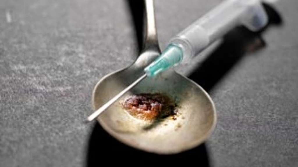 LAS DROGAS EN LOS ADOLESCENTES