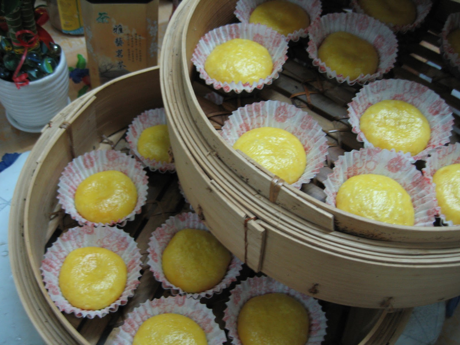 Sumptuous Flavours: Steamed Pau With Salted Egg Yolk Lava 流沙包