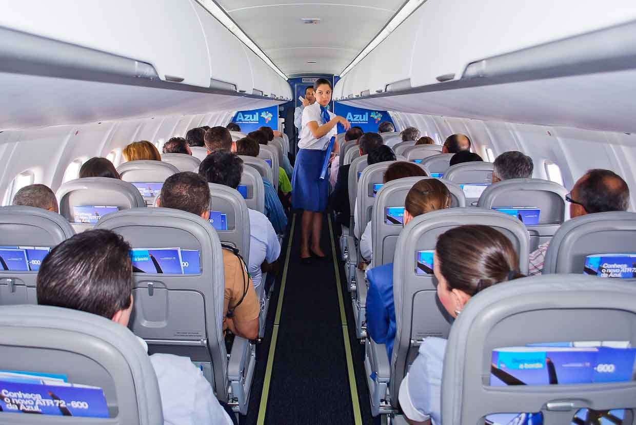 AEROSPACEBRASIL: Azul inicia substituição dos ATR 72-200 pelos modernos ...