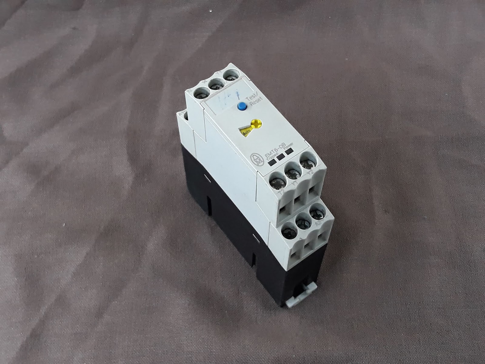 MOELLER EMT6-DB THERMISTOR OVERLOAD RELAY