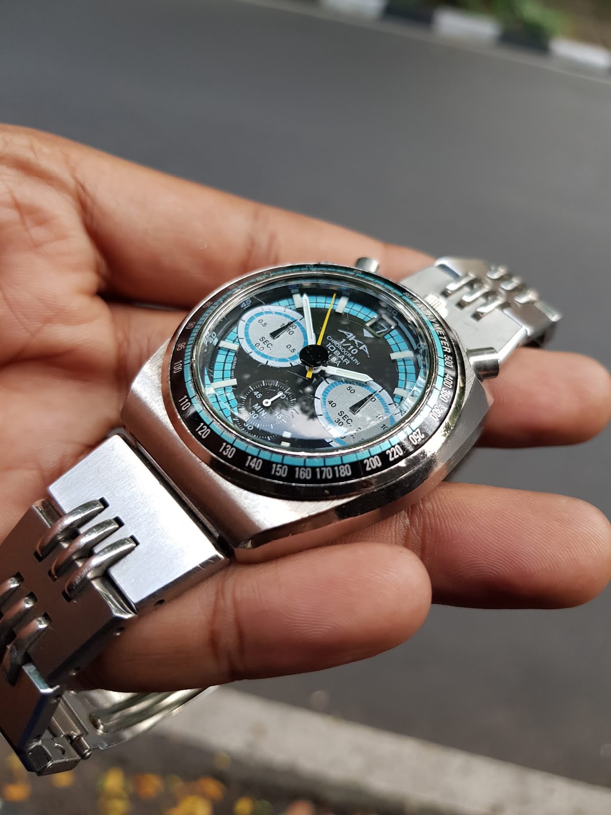 One Arloji: Aka Alba Seiko Quartz Chronograph Bullhead Sold