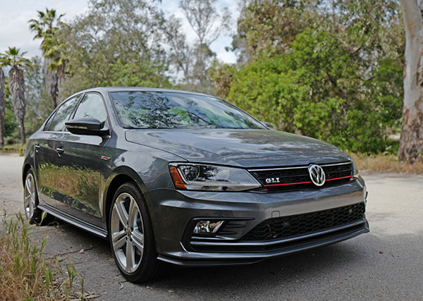 Burlappcar: VW Jetta GLI test drive
