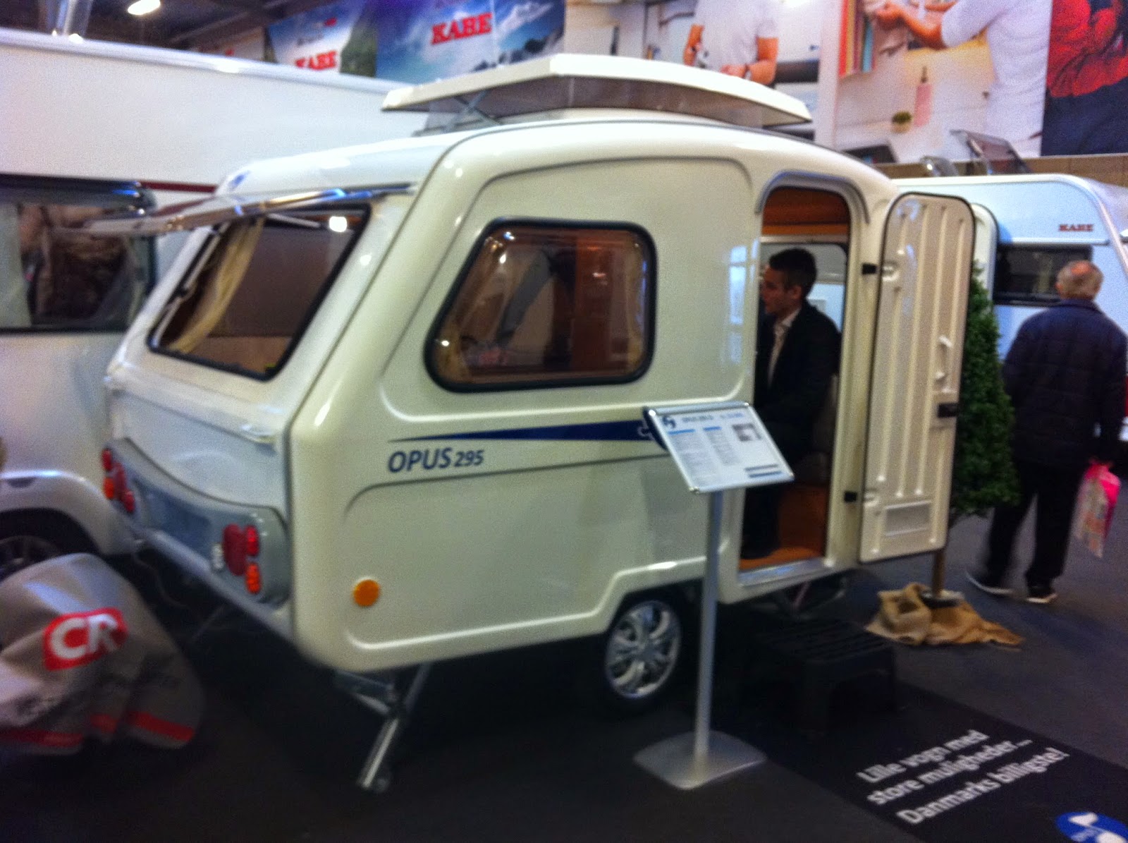 Califor9a: Liten husvagn / Small caravan
