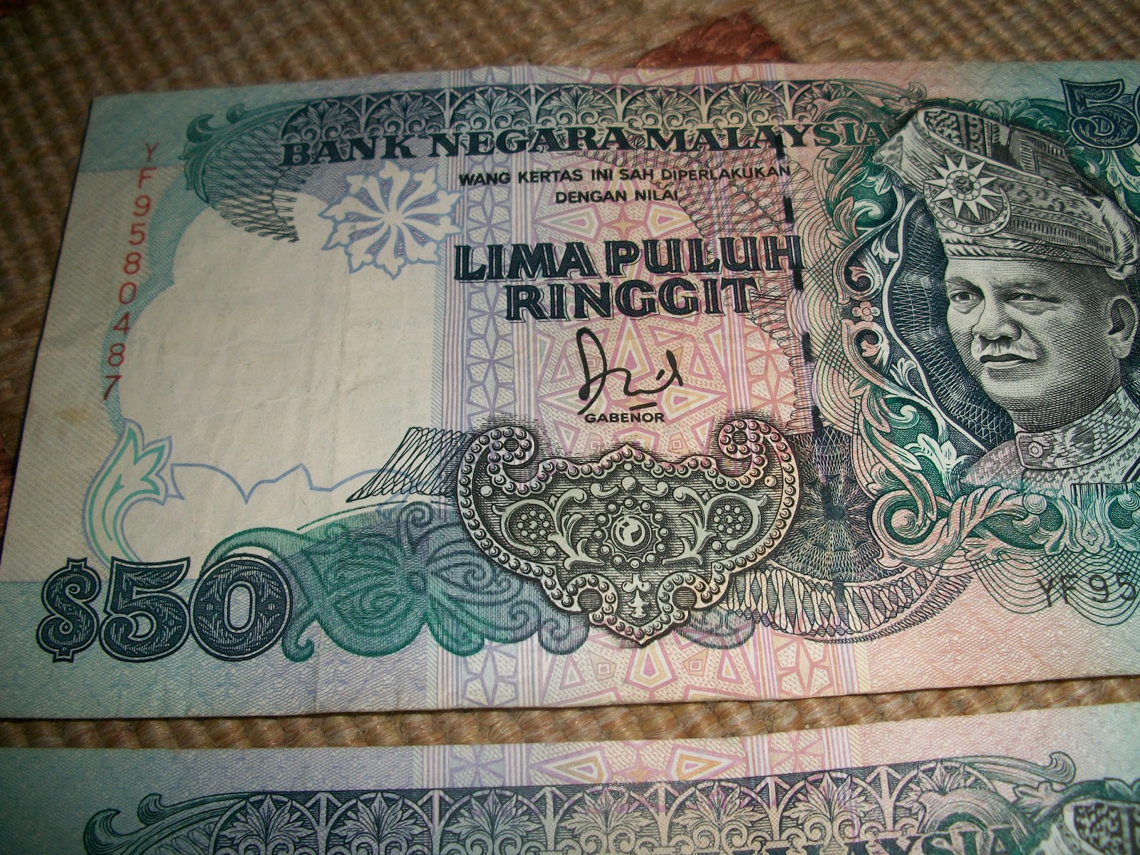 collectible items: Duit Malaysia lama RM50 with 3 different gabenor ...