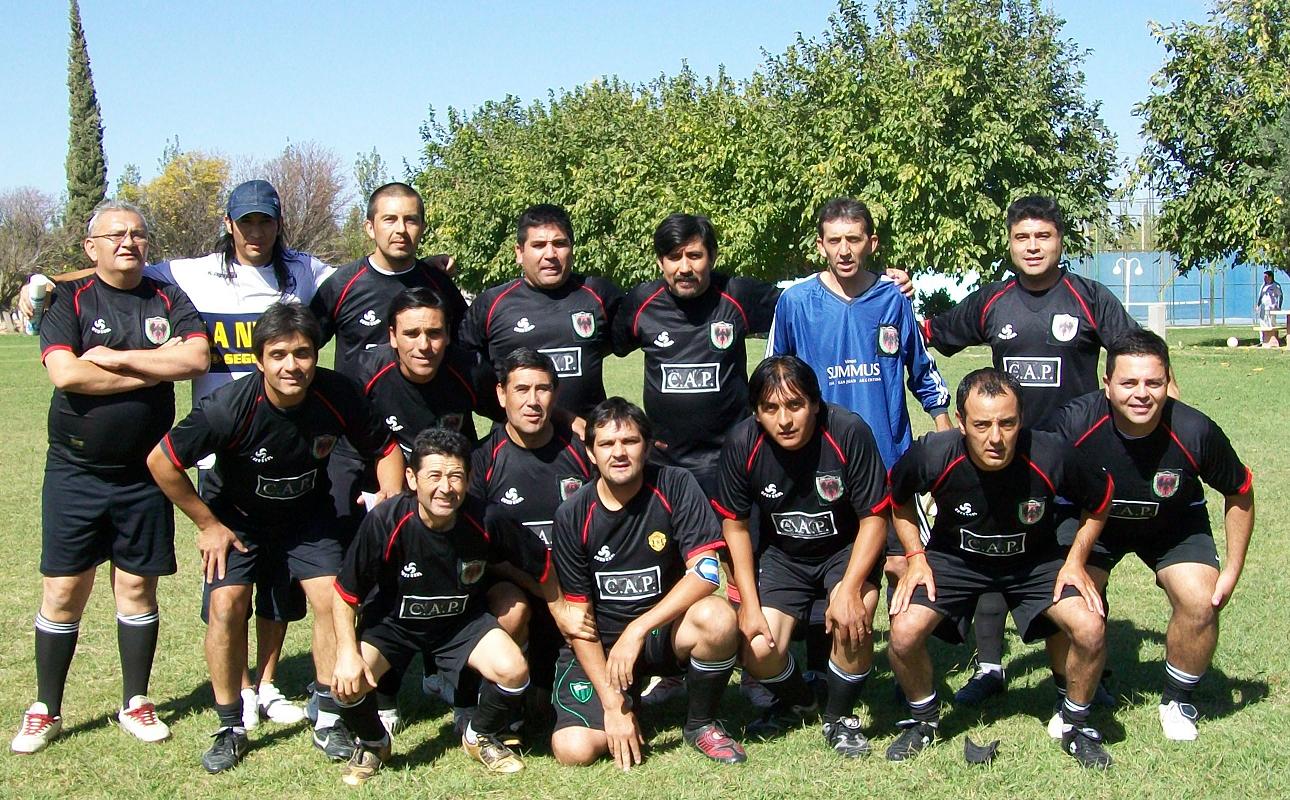 CUERVOS FC: CUERVOS F.C
