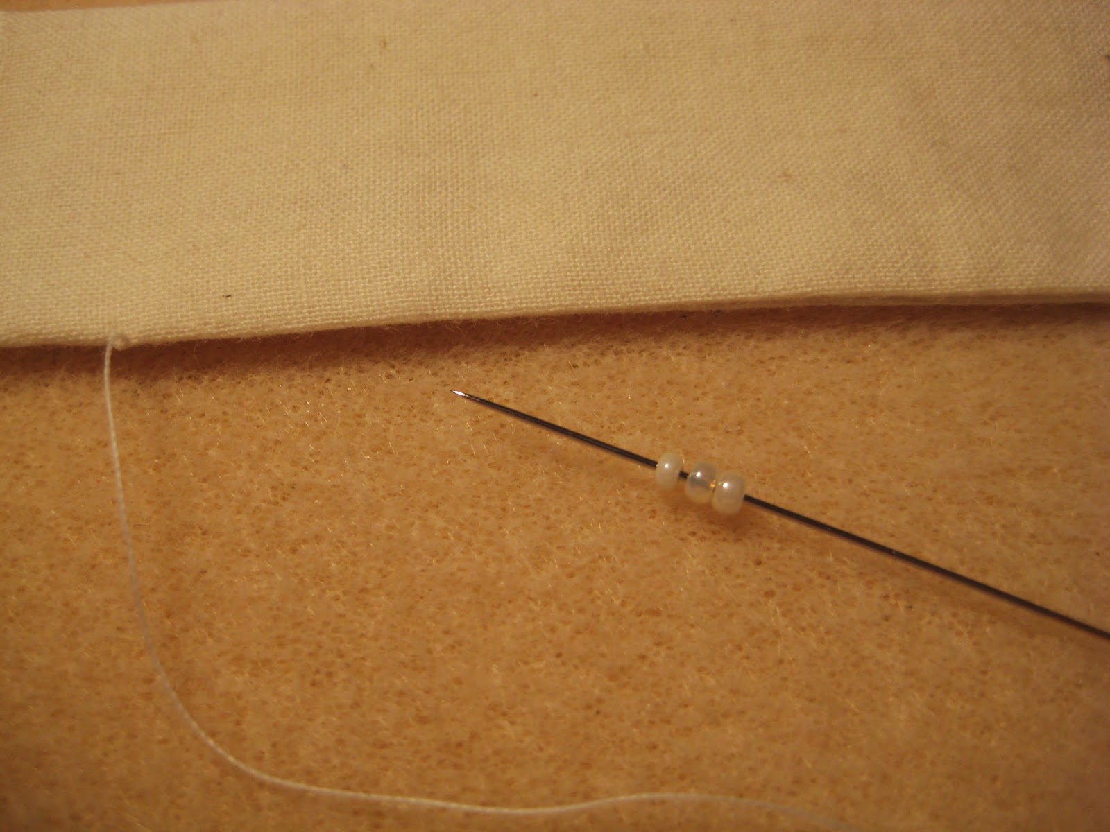 Bird Nest On The Ground: A Beaded Edge Tutorial for Louise