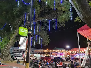 Roti Kitab, Menu Klasik Ala-Ala Kampung Pak Inchik Kafe, Laman Ole-Ole ...