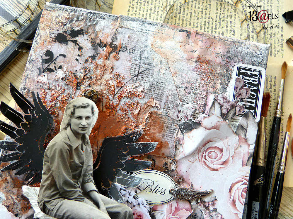 13 arts: Collage background tutorial by Aida