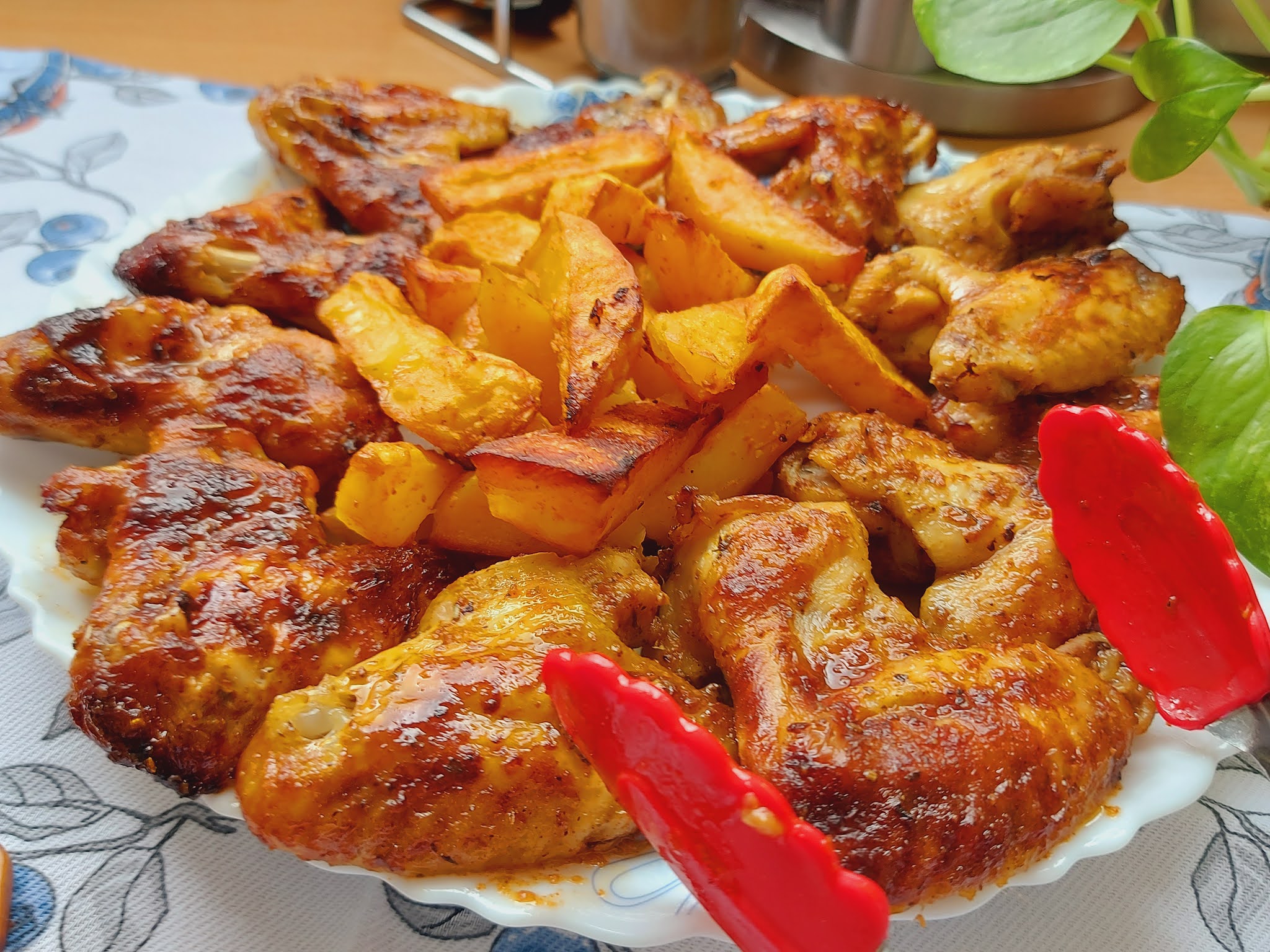 Ono kad vam cela kuća zamiriše . Pileča krilca u fantastičnoj marinadi ...