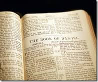 Larry Thompson: THE GOLDEN IMAGE; THE FIERY FURNACE - DANIEL 3