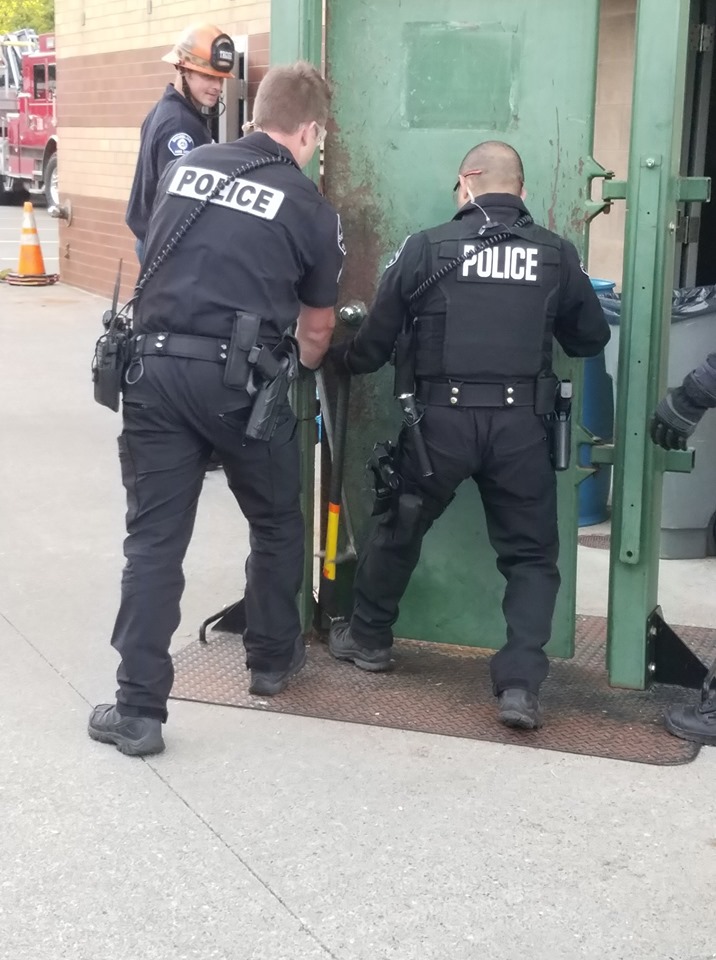 Shoreline Area News: Shoreline Fire teaches Shoreline Police how to ...