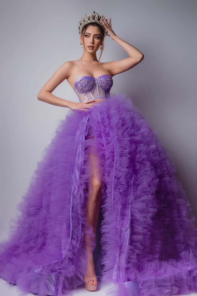 ANGELA YURIAR | Por Diego Mariscal - Miss Beauty Mexico