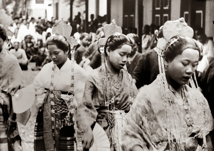 CimmsssChannel: 4 Tarian Khas Suku Bugis