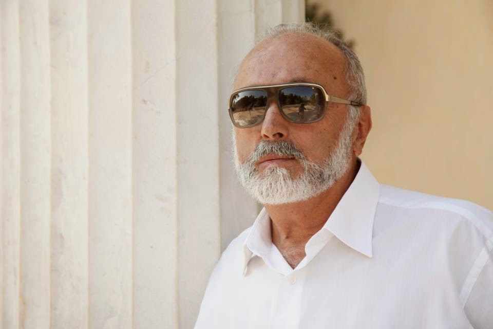 Με Άλλα Μάτια : ΠΑΝΑΓΙΩΤΗΣ ΚΟΥΡΟΥΜΠΛΗΣ: ΕΝΑ ΜΑΘΗΜΑ ΖΩΗΣ ΑΠΟ ΕΝΑΝ ...
