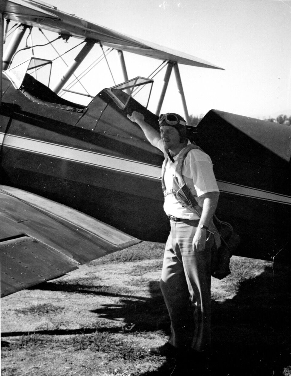 Kathryn's Report: Pilot Roger Long: Seeks out his father's fatal plane ...