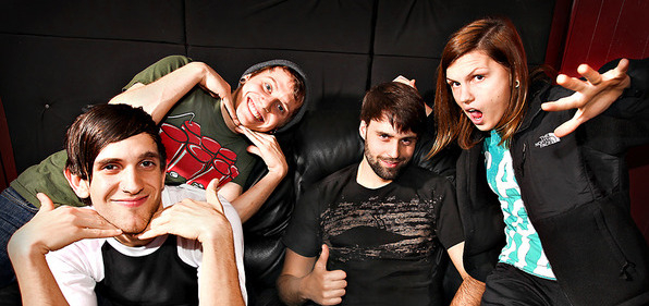 POP PUNK UK BLOG: Veara Stream New Album