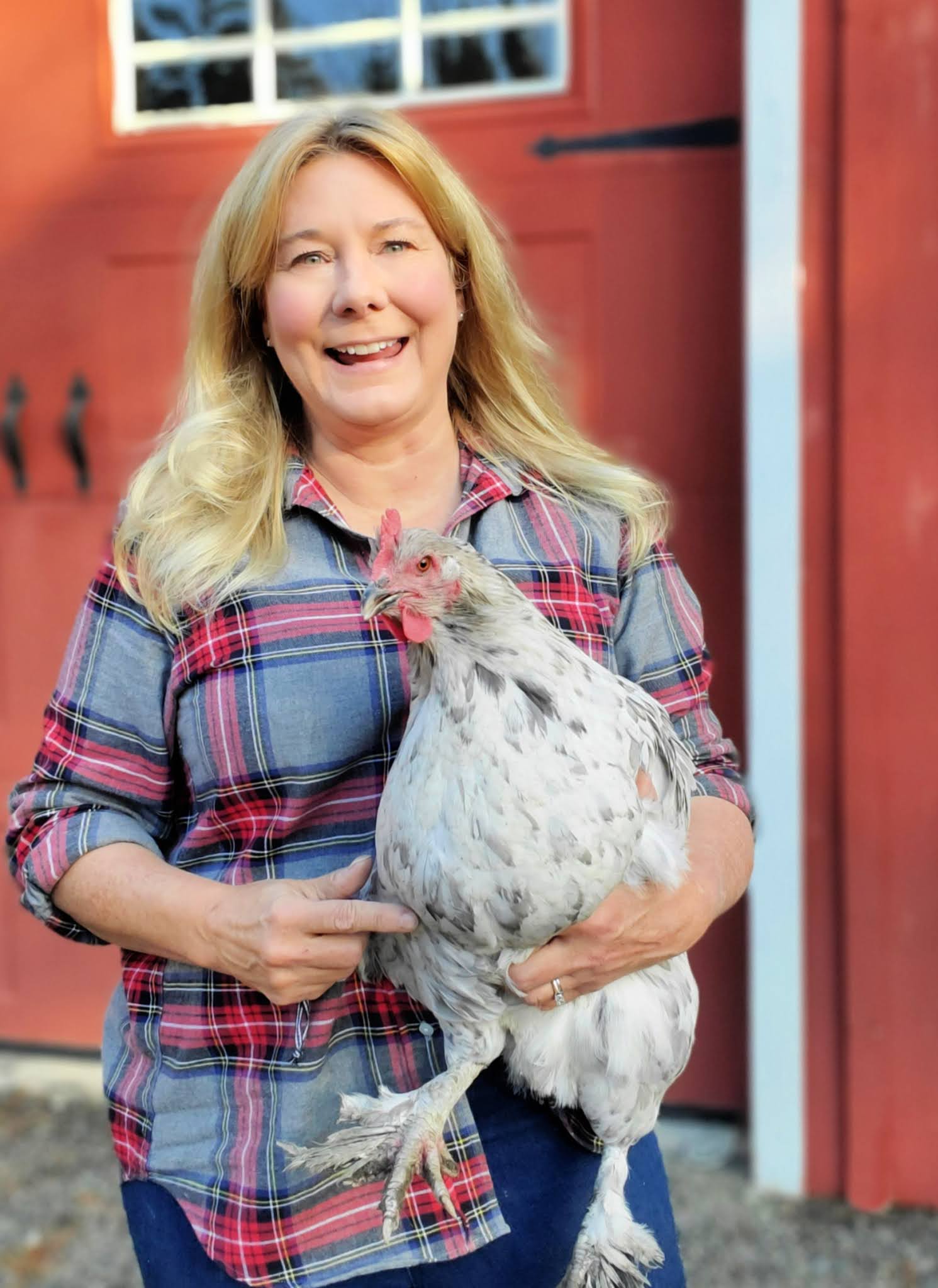 Lisa Via's Instagram, Twitter & Facebook on IDCrawl