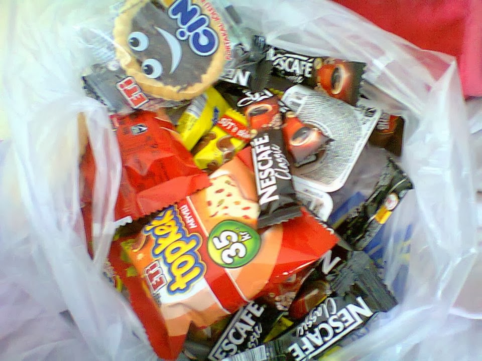 Güzel Olan Herşeyi Paylaşmak : abur cubur alışveriş