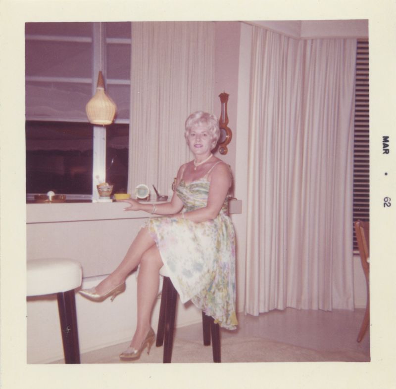 Living in the Sixties: 45 Intimate Photos Capture People at Home in the ...