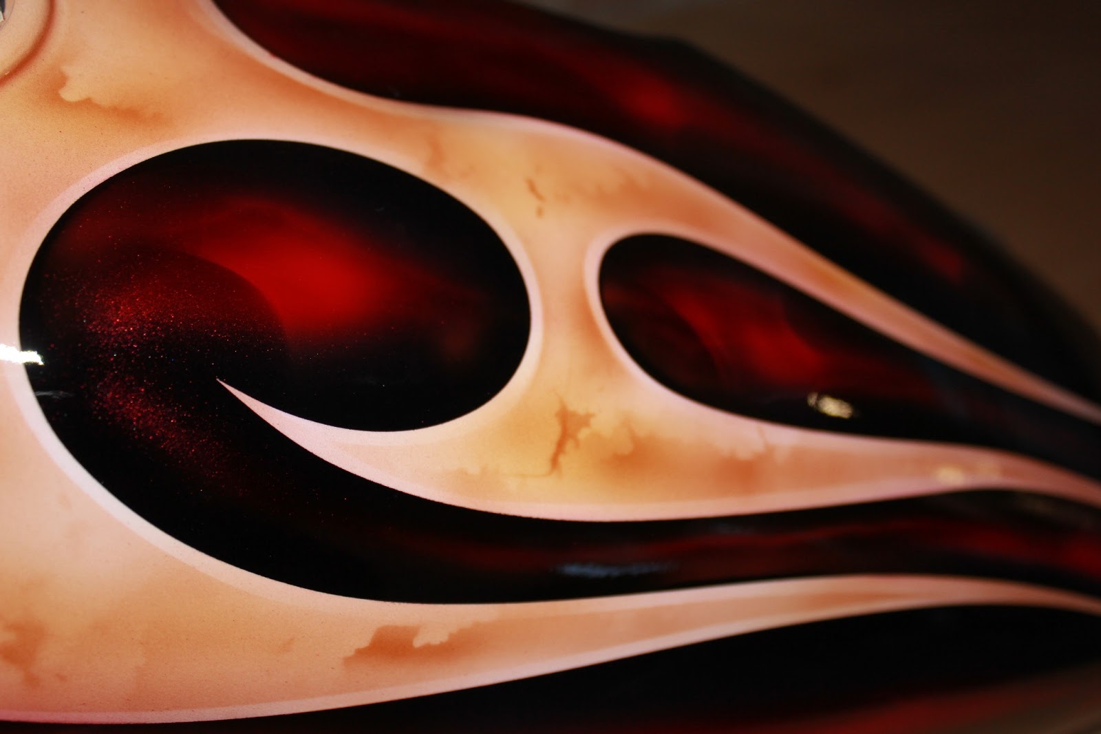 Online Motorcycle Paint Shop: Red Fire and Flames