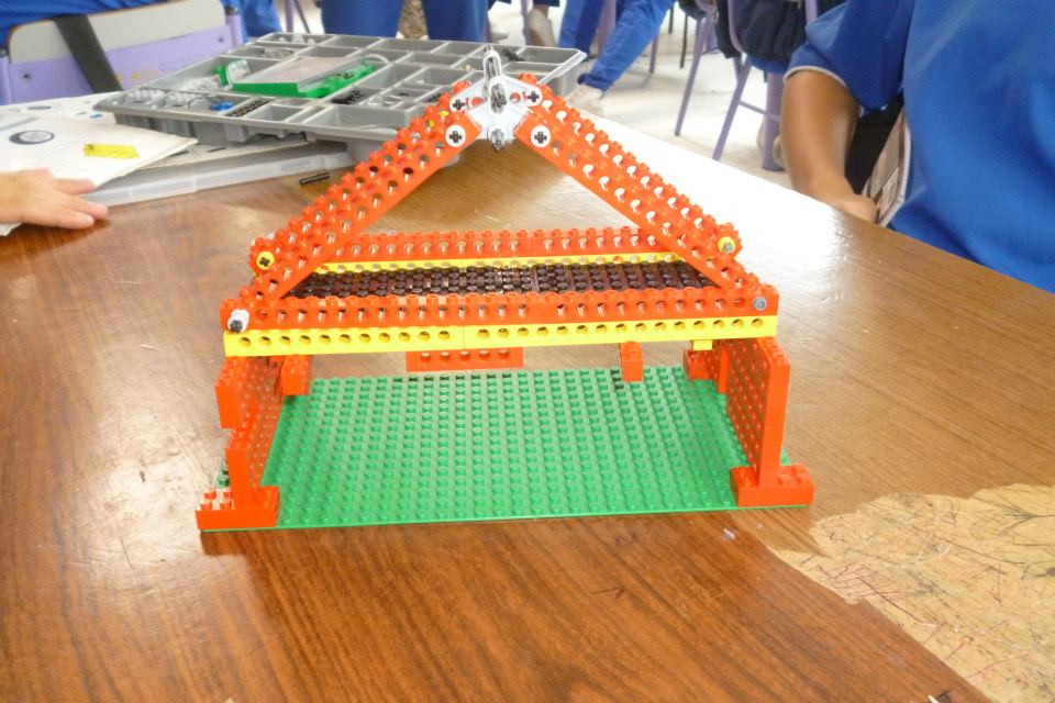 TECNILEGODZO1004: ESTRUCTURA CON LEGO